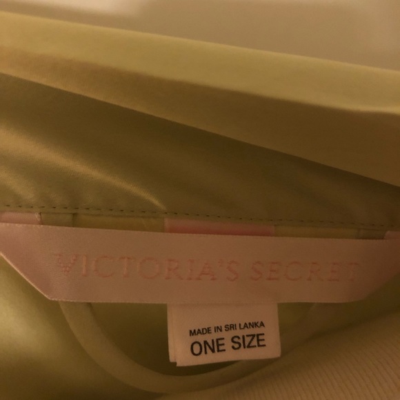 Victoria's Secret | Intimates & Sleepwear | Euc Victoria Secret Small ...